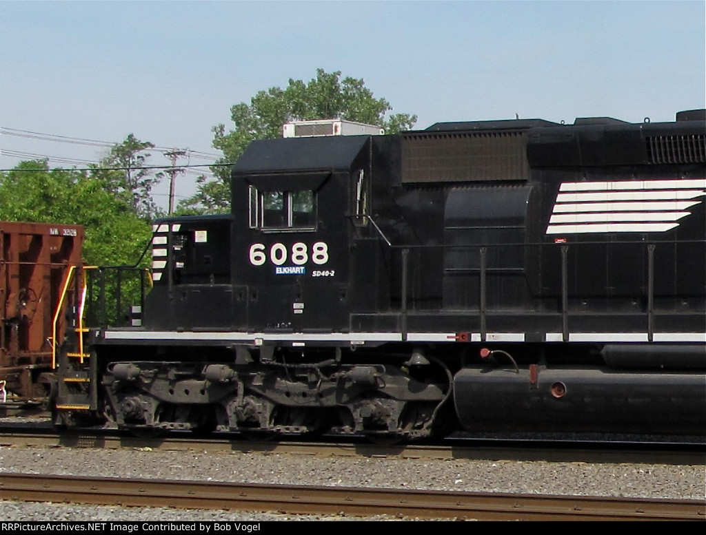 Elkhart SD40-2 6088